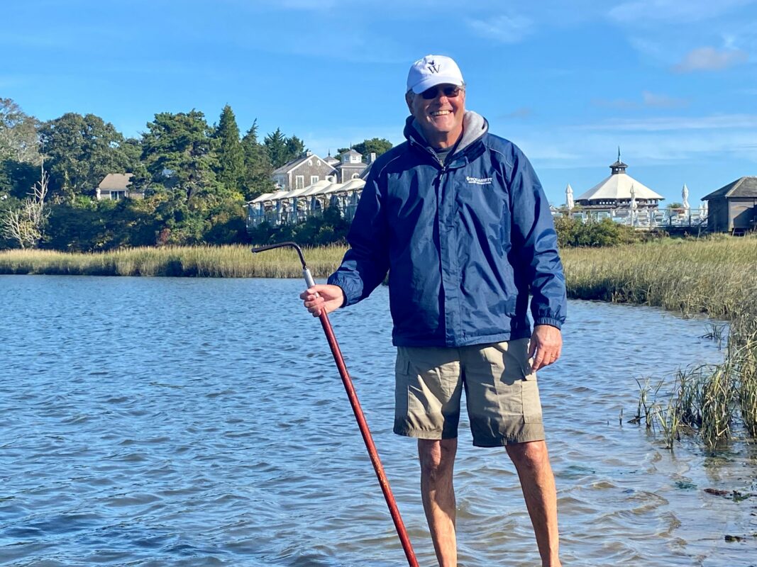 Clamming with Captain John | Wequassett
