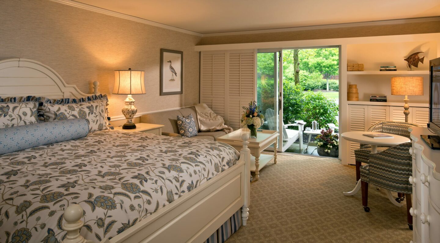 Classic King and Queen | Luxury Cape Cod Hotel Rooms | Wequassett